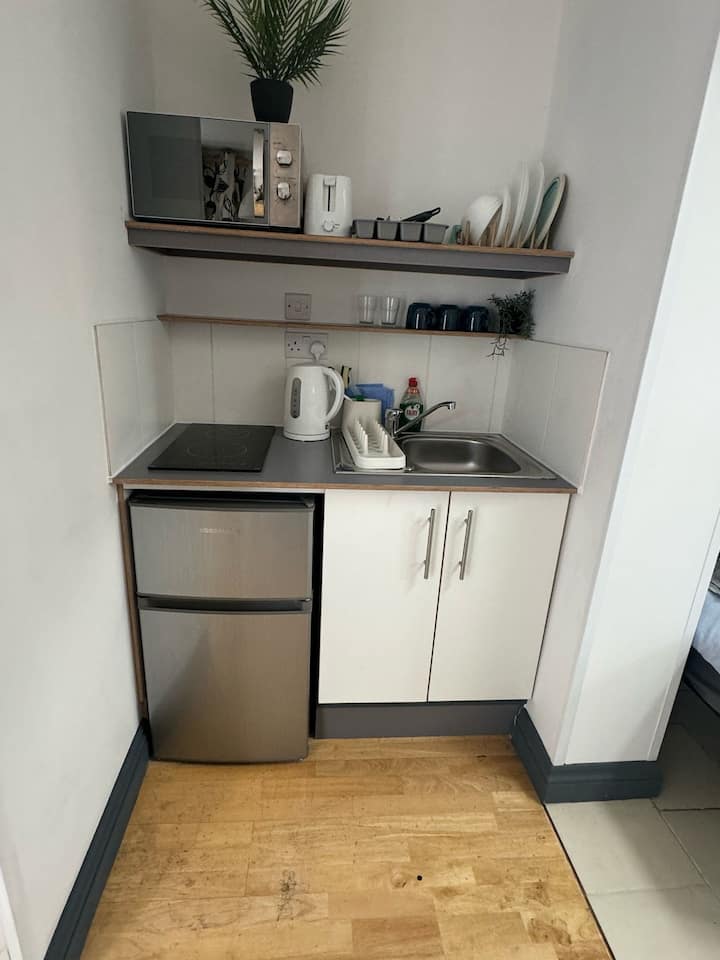 Garden Studio Annexe - Gatwick - Crawley