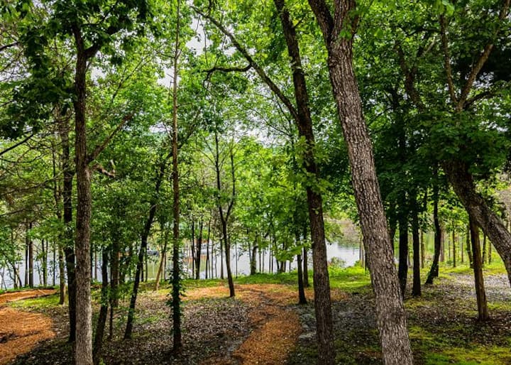 Shoreline Haven - リッジデール, MO