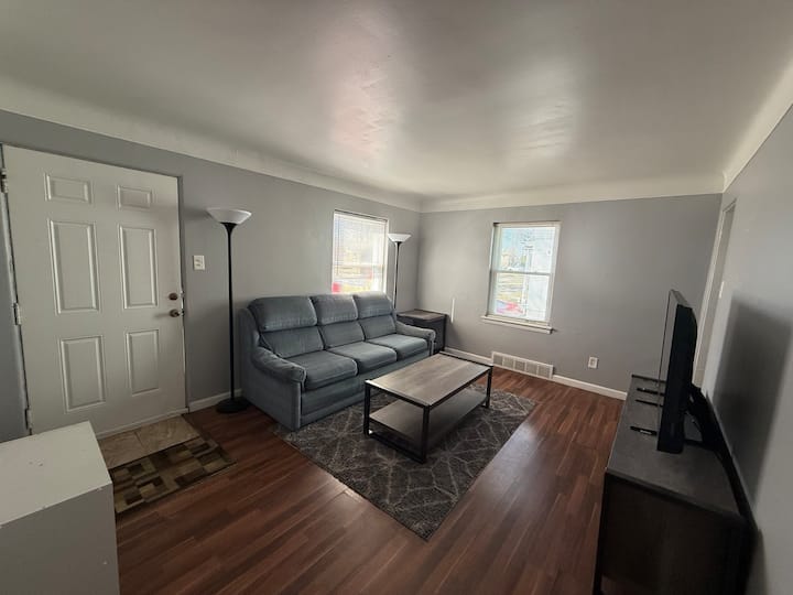 Fully Furnished Townhouse! - Birmingham