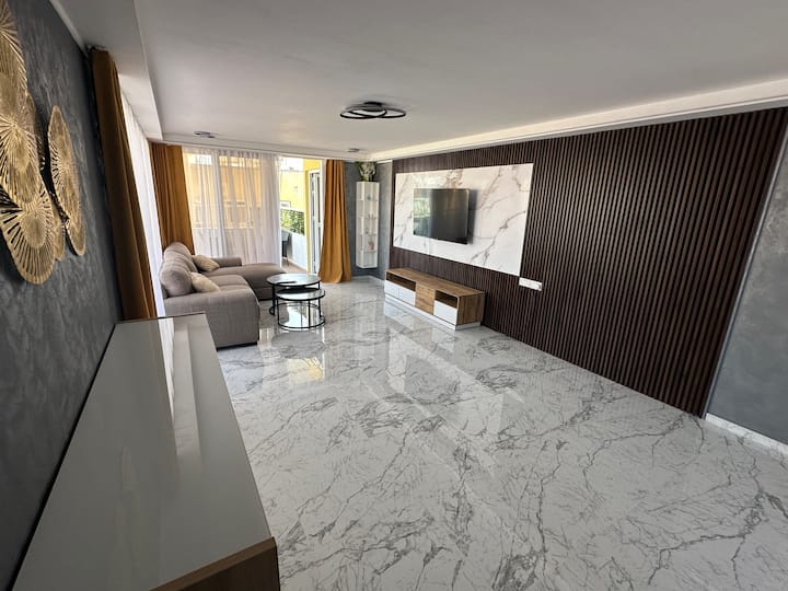 Emerald Luxe - Ayia Napa