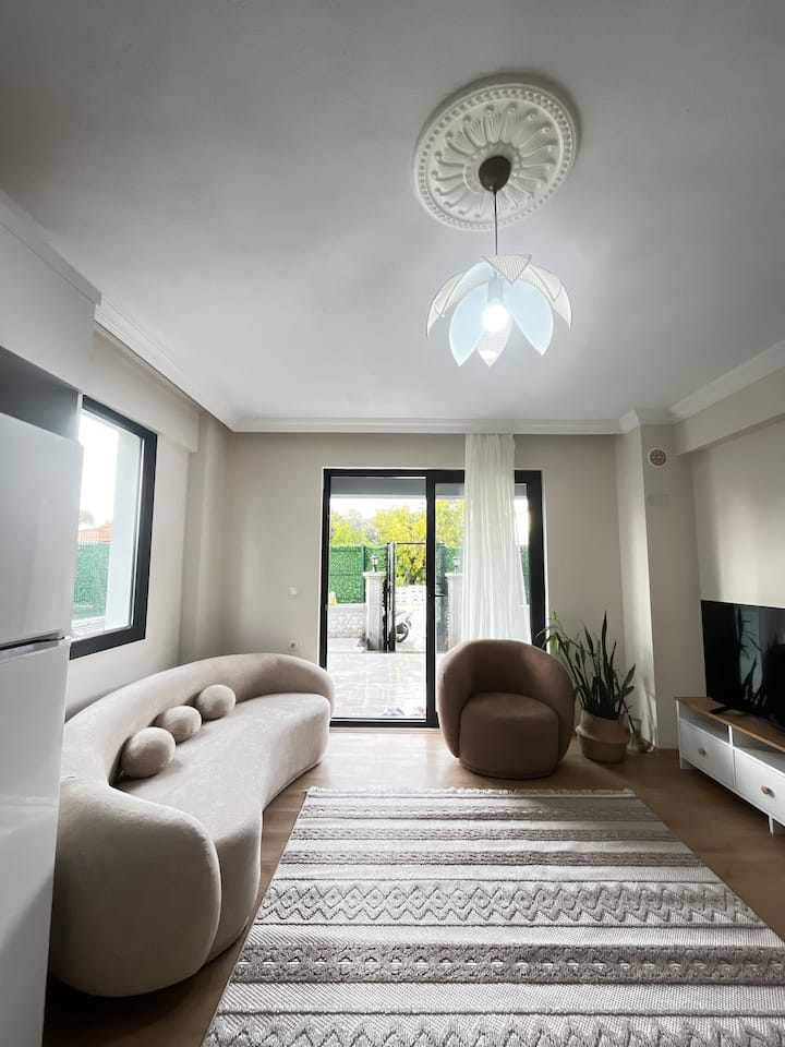 Bahçeli,4 Kişilik Yeni Daire - Fethiye