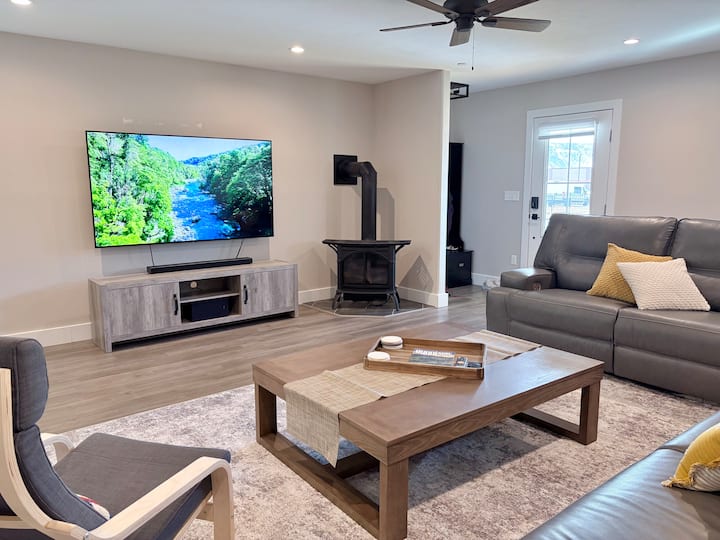 Relax In Spacious Comfort; Near Trails & Main St. - Gunnison, CO