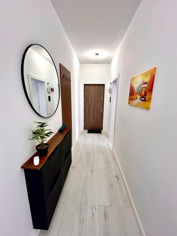 Cozy Flat
55m2 -2 Beds,1 Bedroom,1 Living - Sibiu