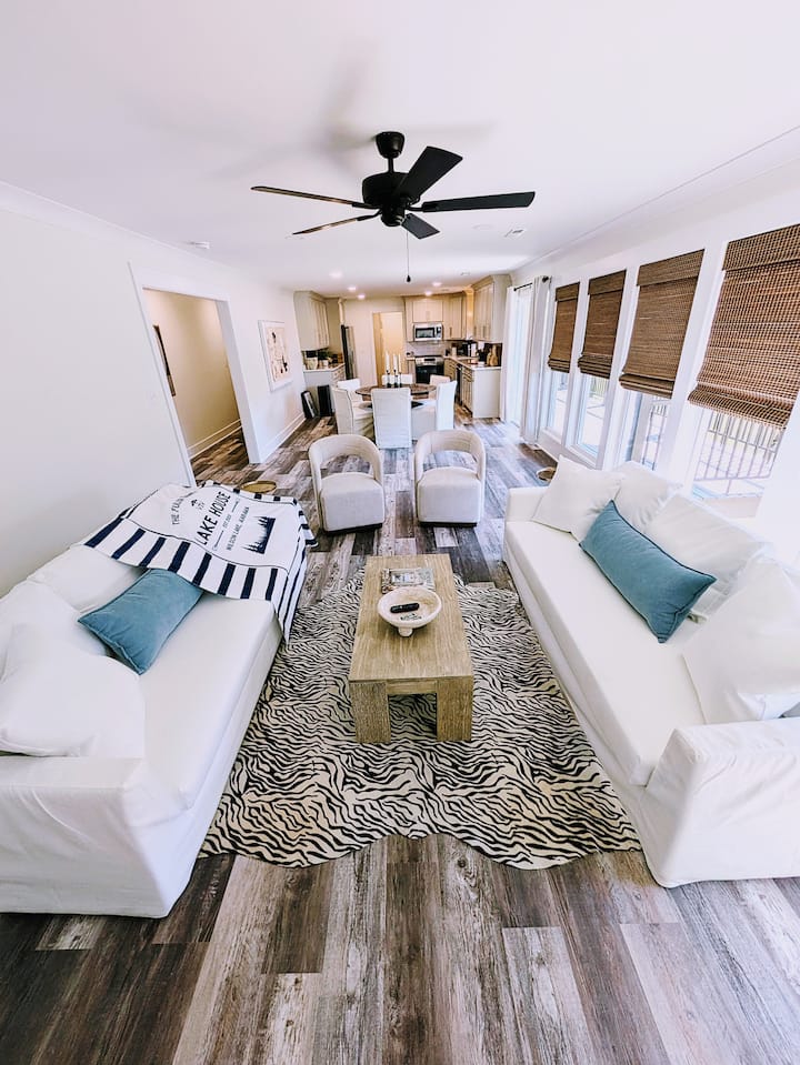 "Villa La Vida" W/ Boat Rental & Putting Green - Muscle Shoals, AL