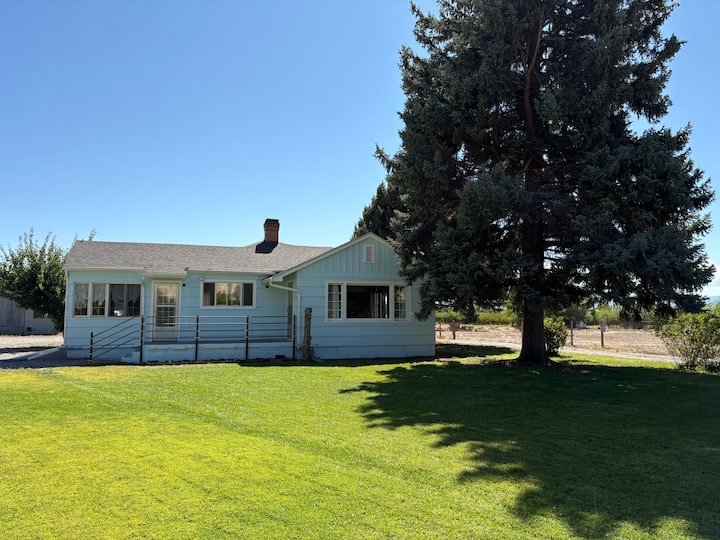 Charming Farmhouse In Palisades Wine Country - Palisade, CO