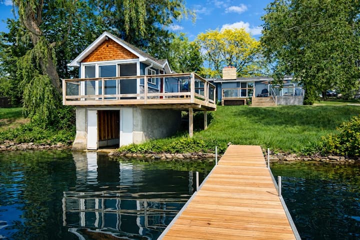 Lakefront Escape | Private Dock+bunkie | Fire Pit - Port Perry