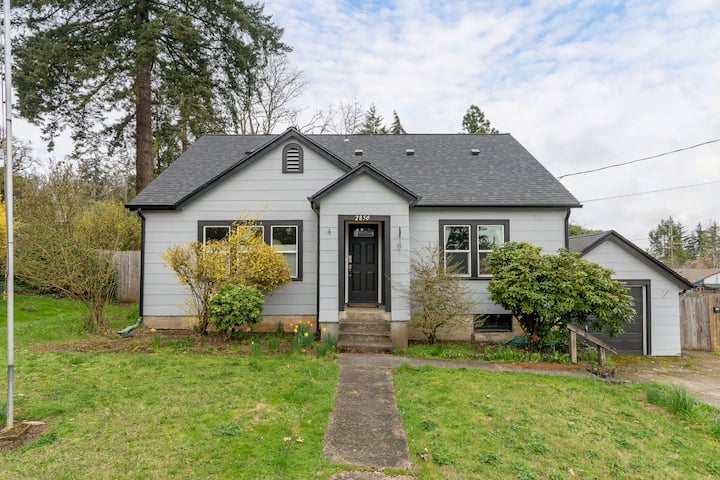 That 70s House - Eugene, OR