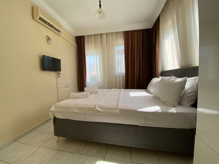 Standart ÇIft Kişilik Oda Havuz Manzaralı - Fethiye