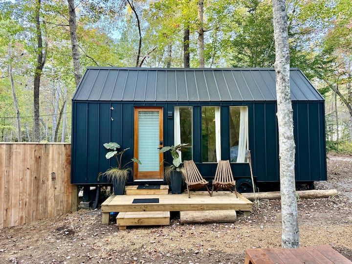Modern Tiny Home Tucked In The Trees - Monterey, TN