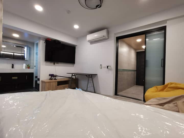 安靜乾淨優質全套的廚房免費的洗脫烘智能窗簾通風陽光近萬芳捷運站非常棒的交通位置 門外有十幾條公車路線 - Taipei