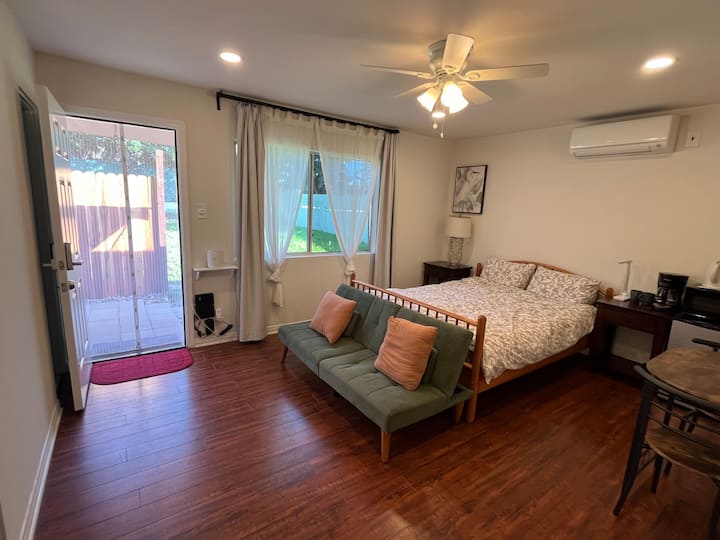 Cozy Glendora Home/suite Includes Private Bathroom - San Dimas, CA