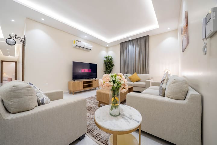 Luna House - Djeddah