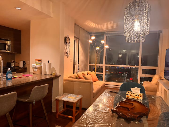 2 Bedrooms 2 Bath Apartment - Coquitlam