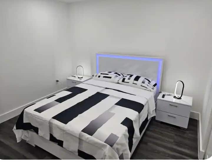 Guest House In The Miami Airport Area- Airbnb # 2 - Miami