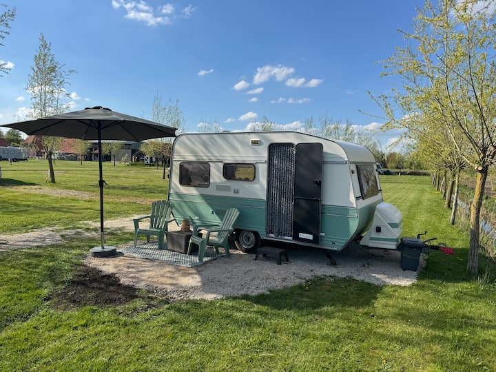 Knusse Caravan Voor 2 Bij Lingebos | Minicamping - Gorinchem