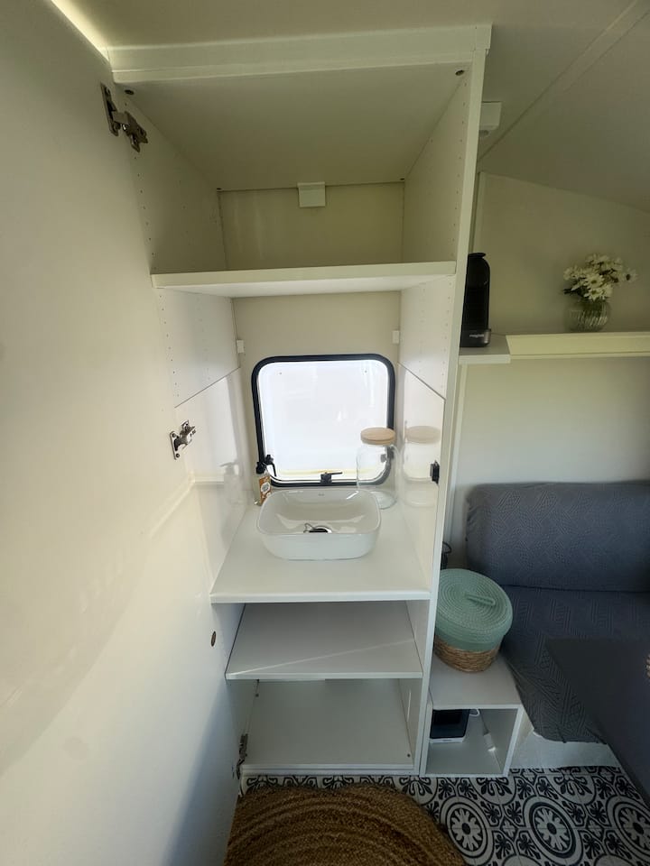 Knusse Caravan Voor 2 Bij Lingebos | Minicamping - Leerdam