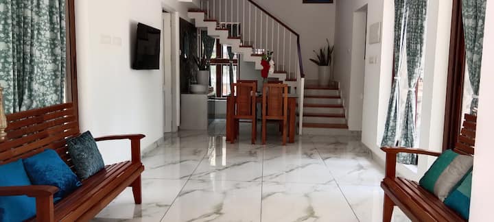 Bougainvilla House Villa In Kozhikode Iim Nit Near - Kozhikode