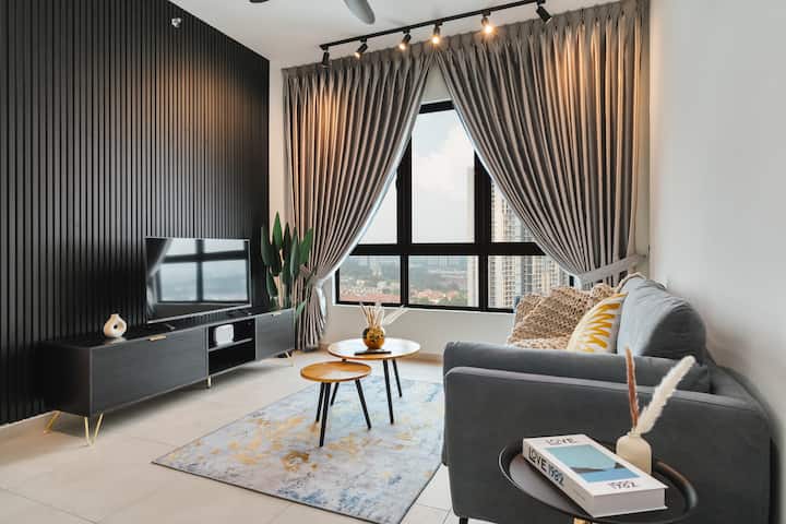 Meta Residence/max 8 Pax/25 Mins Klia/netflix/mrt - Seri Kembangan