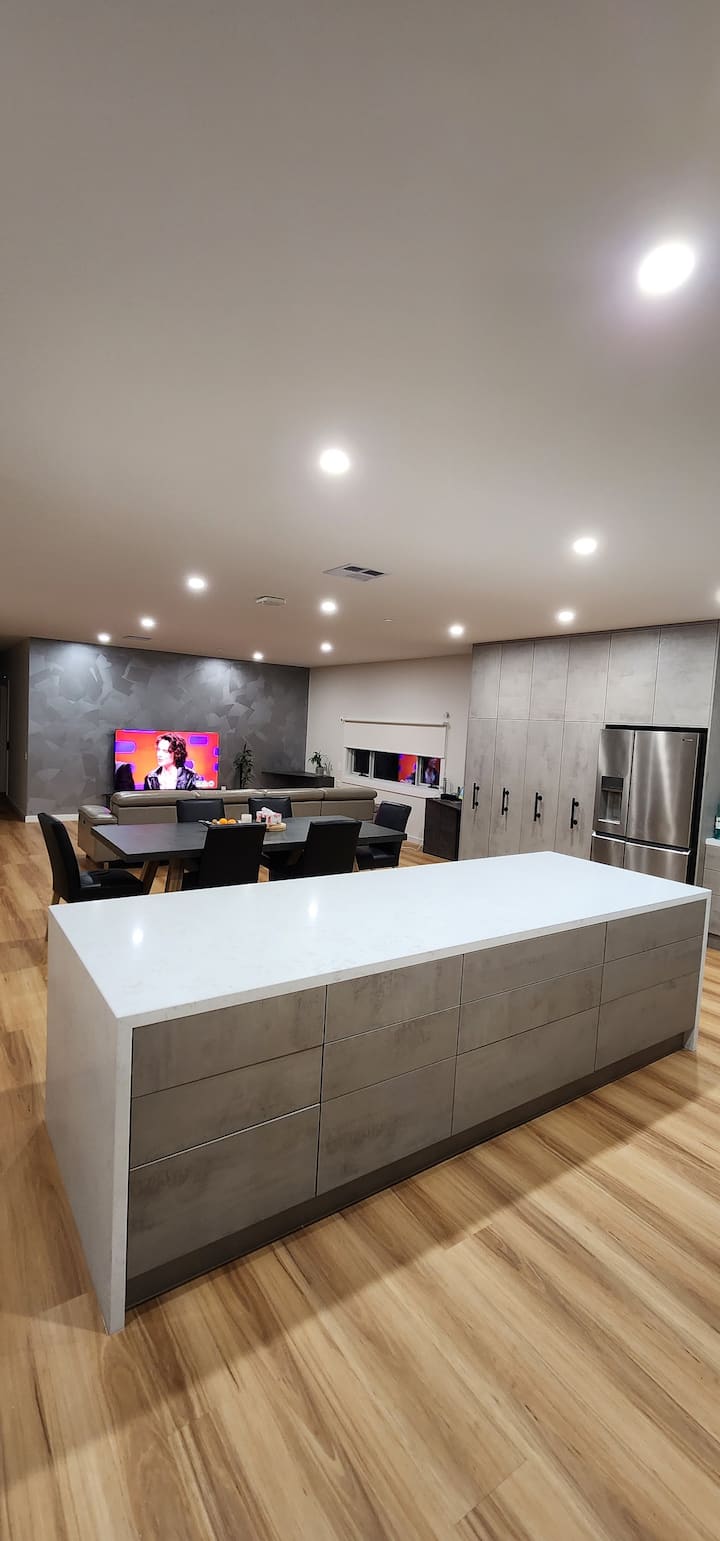 Inclusive Smart Home Prime Location - Lara