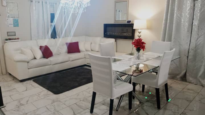 Close To Downtown Orlando/ Private Bathroom - R3 - Altamonte Springs, FL