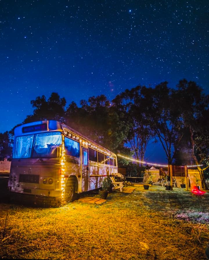 Beddy White -Relaxing Retreat -Twin Outdoor Baths - Bendigo