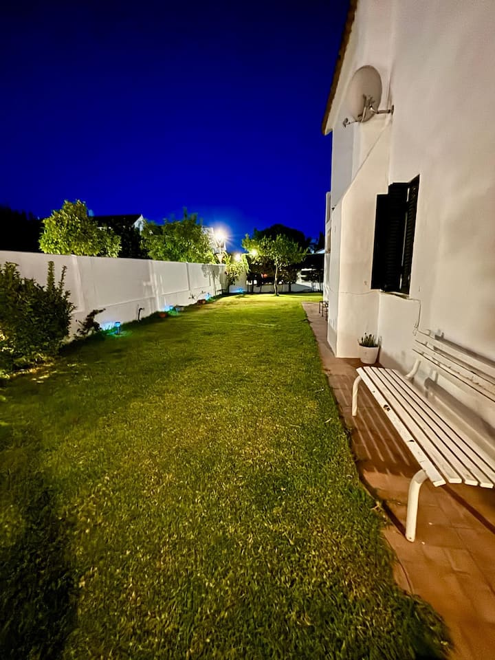 Chalet 4 Dormitorios Con Jardín - Sanlúcar de Barrameda