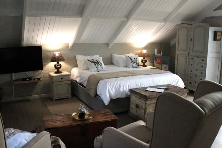Matopos Loft – Tranquil Bush View - Stilbaai