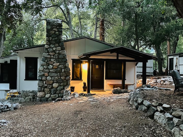 Cabin In The Woods - Banning, CA