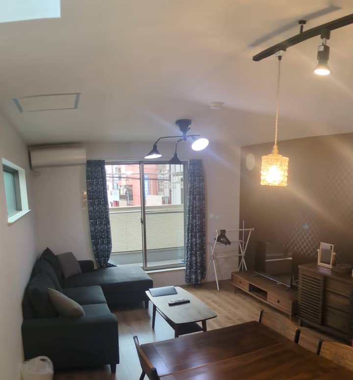 2 Stops To Namba, 3 Stops To Shinsaibashi, 4 Stops To Usj, 4-minute Walk To The Station Directly Connected To Aeon, Parking Lot Included - Osaka, Japan