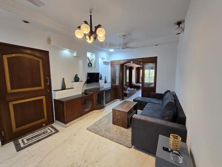 4bhk Apartment Near Airport - Mumbai