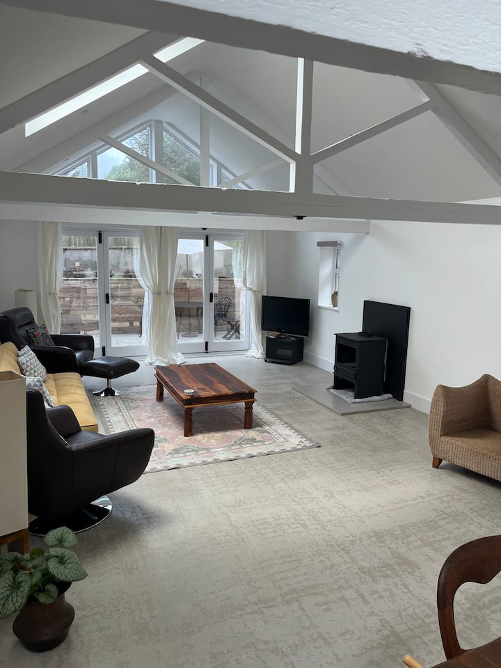 The Cowshed, Myrtle Farm, Sidbury - Sidmouth