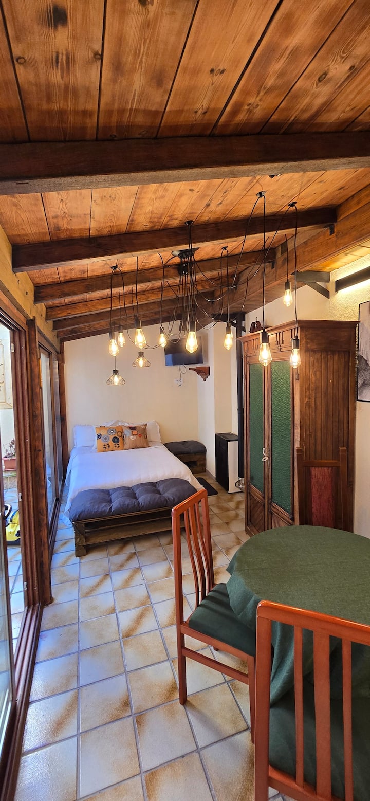 Habitación Cama Doble/cómoda/cocina/baño Exclusivo - Ségovie