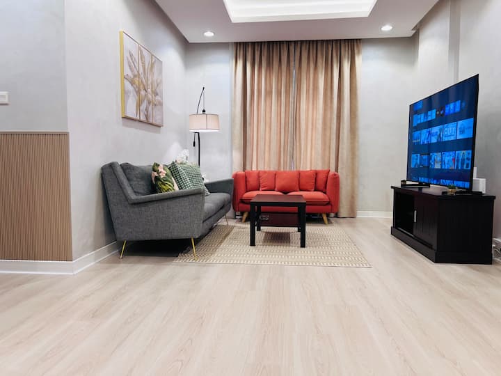 Netflix & Chill | Peaceful Lself-check In-salmiya - Kuwait City
