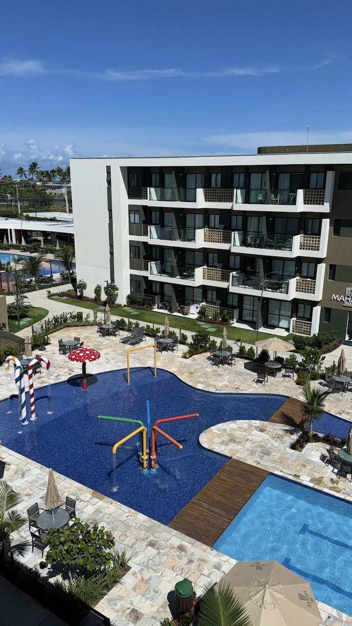 Mana Muro Alto Vista Piscina - Brasil