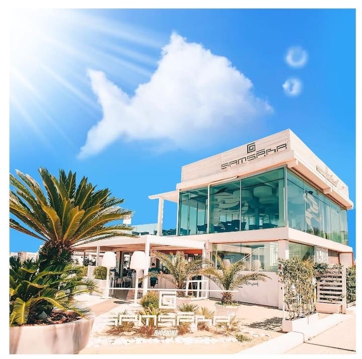 Riccione, 8 Ospiti, 50 Mt Dalla Spiaggia-wifi - Riccione