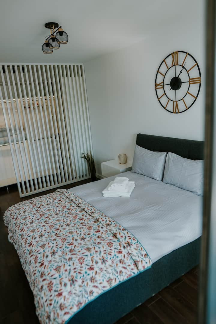 Apartament Cu Birou șI Masaj - Iași