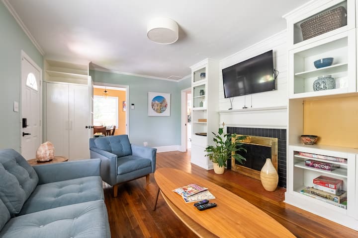 Patio, Soaker Tub & Walkable Central Durham - Durham, NC