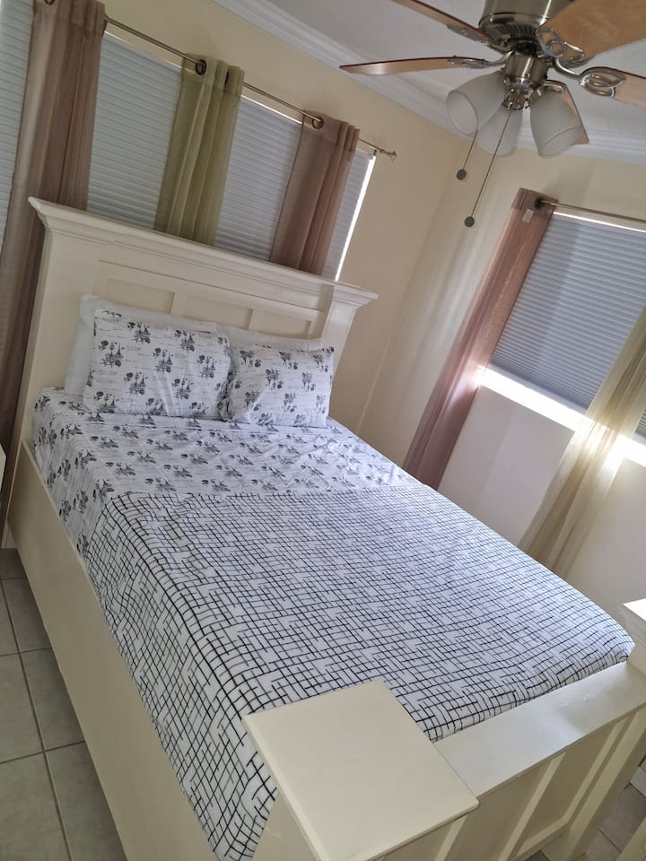 Apartments @ Palm Breeze Unit 1 - Nasáu