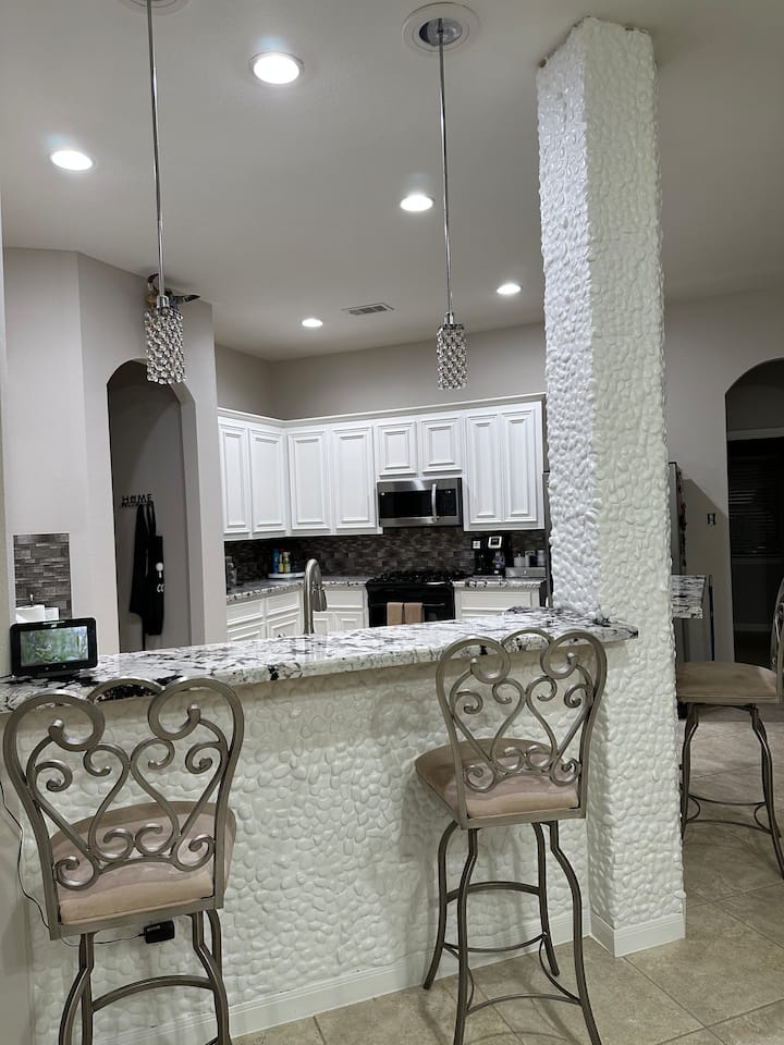 Travel Professional Bed/bath #2 - Houston, TX