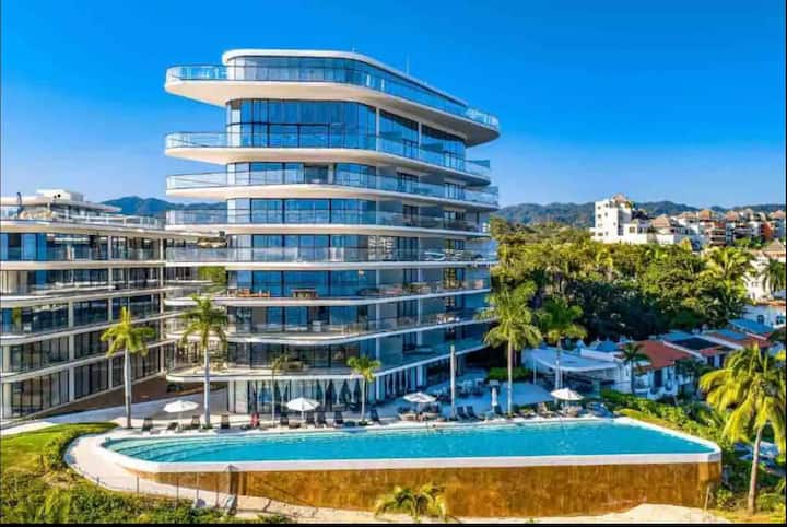 A Pie De Playa En La Cruz De Huanacaxtle Alberca - Bucerías