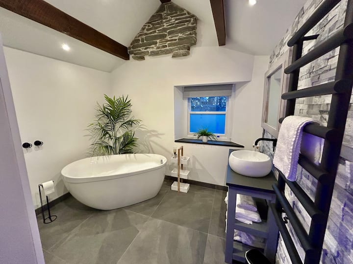 Avalon | The Aetheria Suite - Coniston