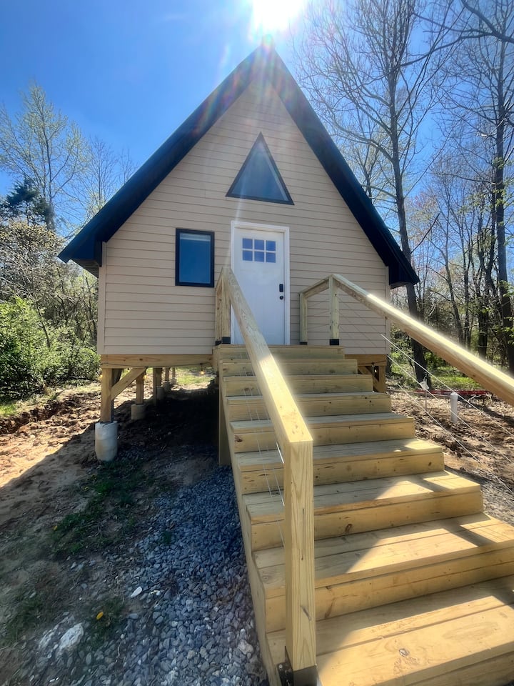 The Brunette Treehouse Near Shawnee Forest - Marion, IL