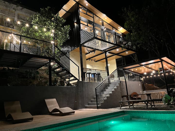 Hill Cabin Tagaytay With Bbq Patio & Pool - Alfonso