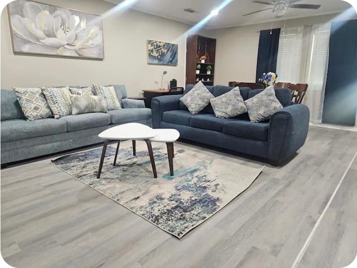 Spacious Praise Pl. 4br/3<1mrodeo/crib/pool/bbq/10 - Mesquite, TX