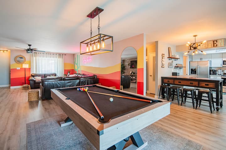 Family Retreat • Private Pool • Pool Table • Games - Glendale, AZ