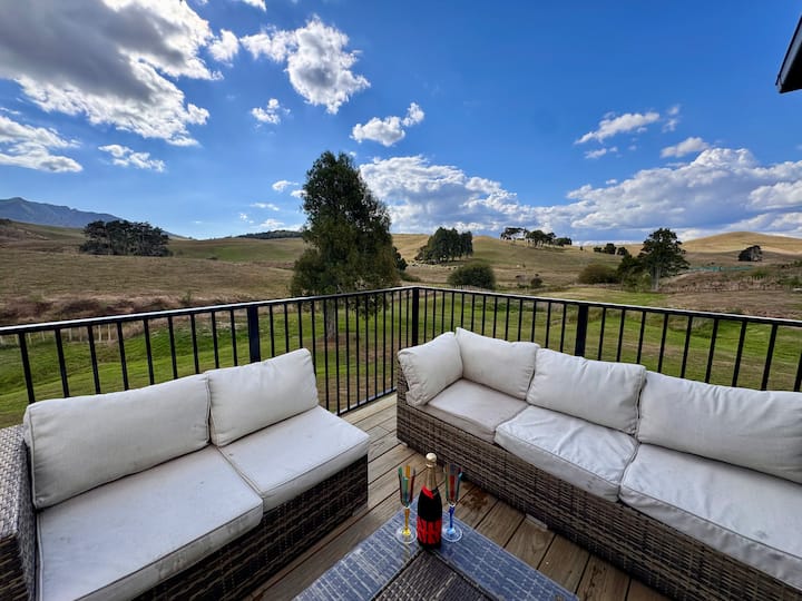 Raglan Ranch - Peaceful Modern Country Retreat - Raglan