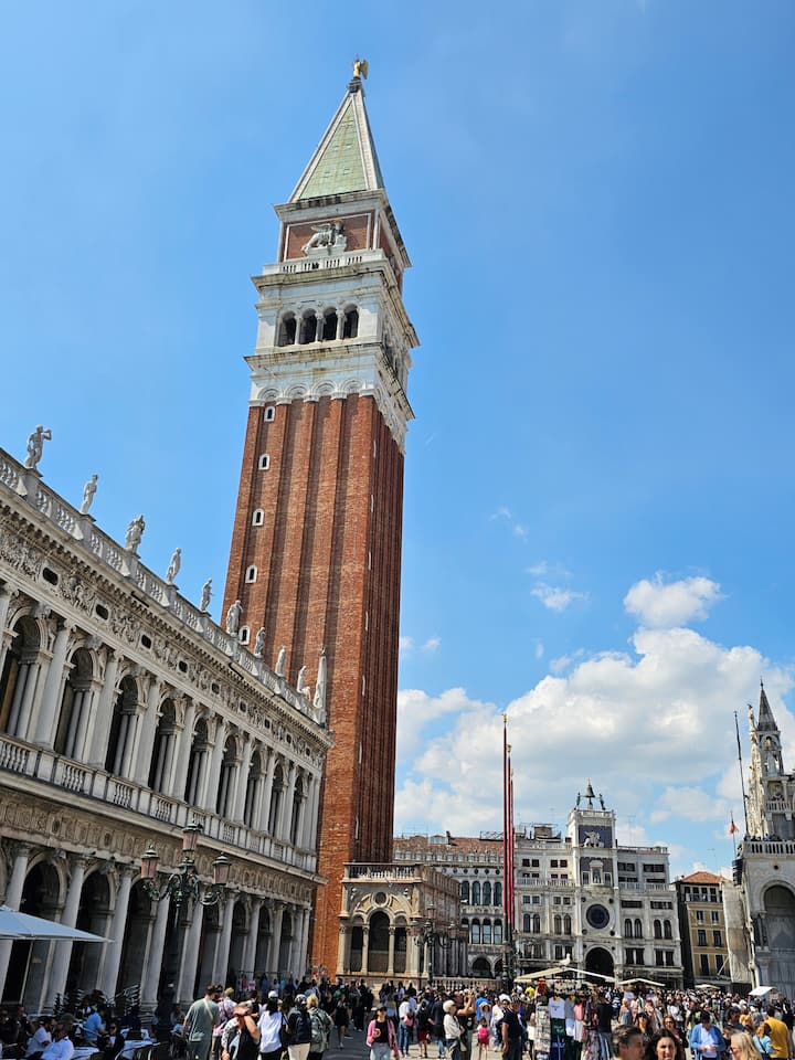 Vivaldi"  Lovely View 50 Meters Piazza S. Marco - Veneza