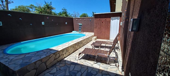 Aluga-se Linda Casa Com Piscina - Itapoá