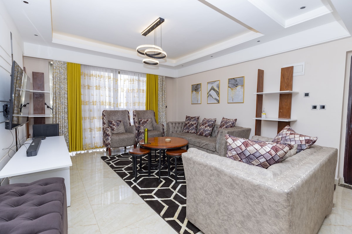Cityview 3BR Luxe Condo with Pool & Gym - Apartments for Rent in ...