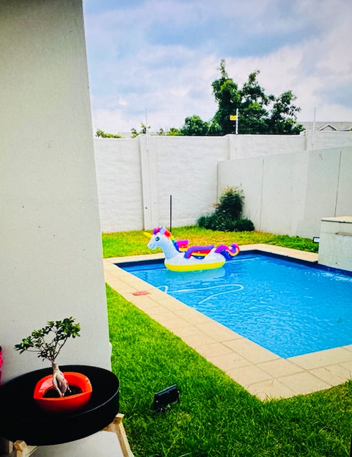 Luxurious Home Around Midrand - Centurion